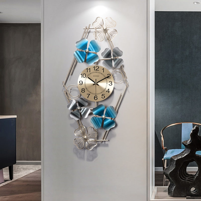 Modern Wrought Iron Leaves Clock – Glam and Cozy